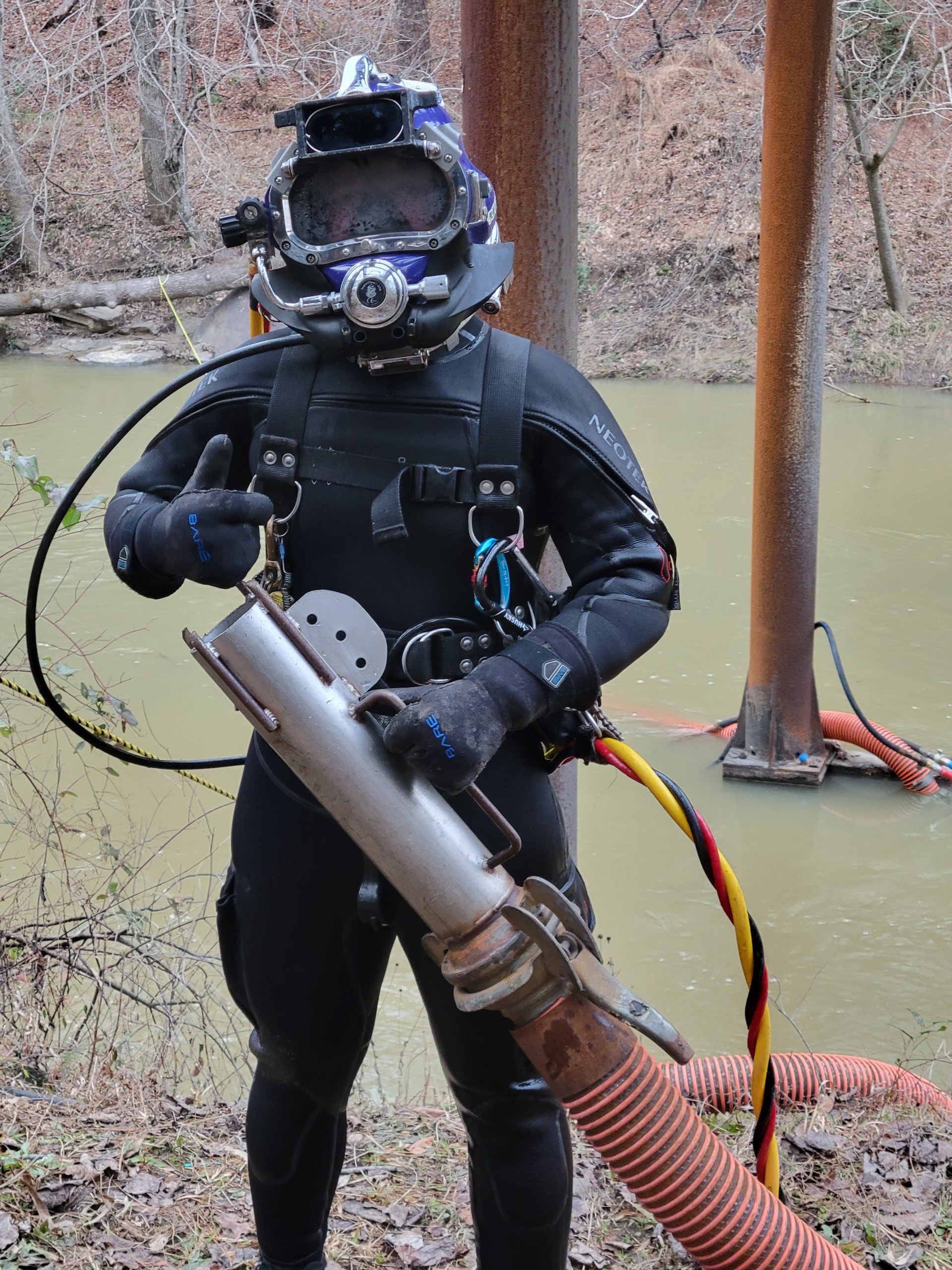 Hand Dredging | Wilcox Diving